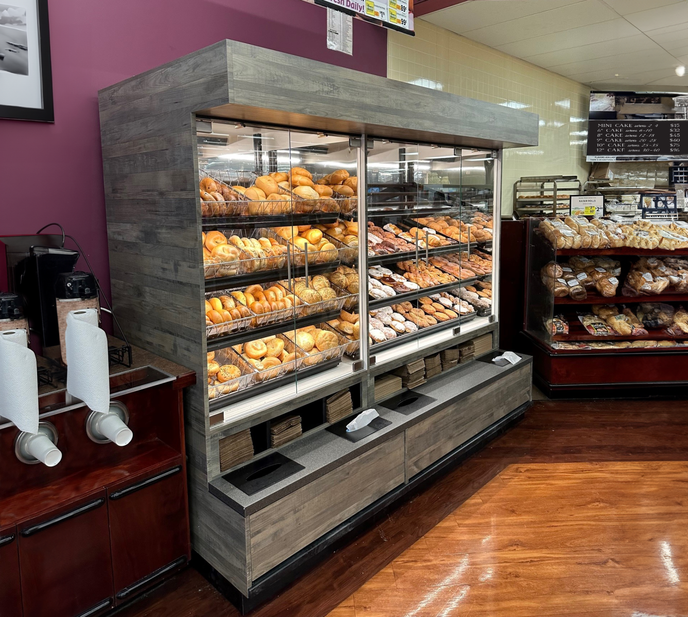 Bakery | Donut, Bagel & Pastry Display | Pastry Case w/ Ledge - 39"D ...